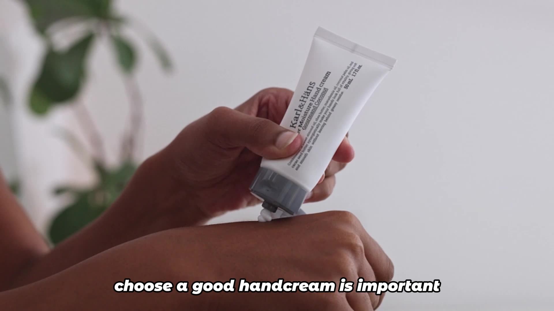 Nicotinamide Hand Cream Moisturizing,Hydrating,Tender And Not Greasy ...