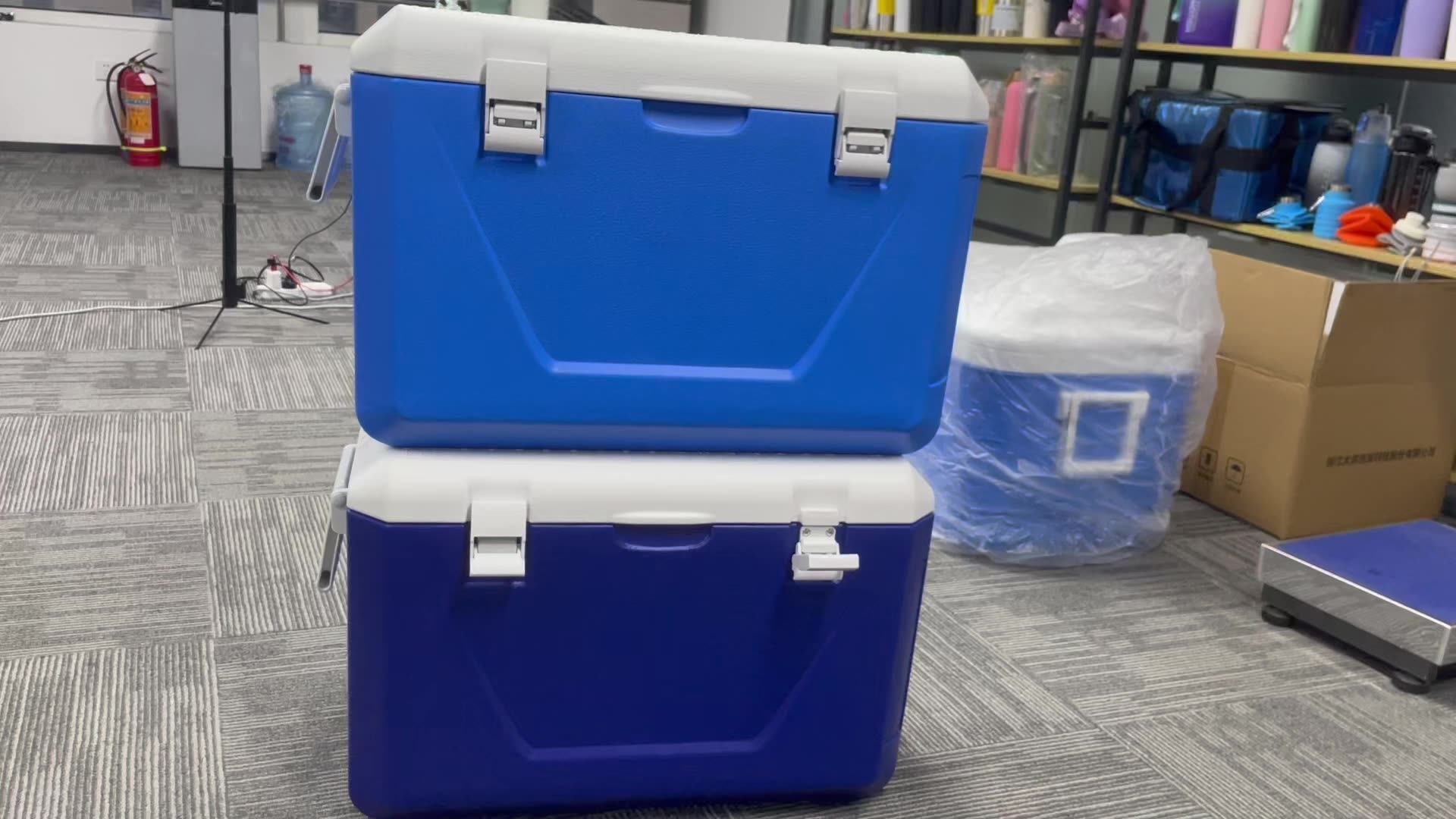 Gint 30l Eps Foaming Freezable Insulated Outdoor Ice Cooler Box For ...