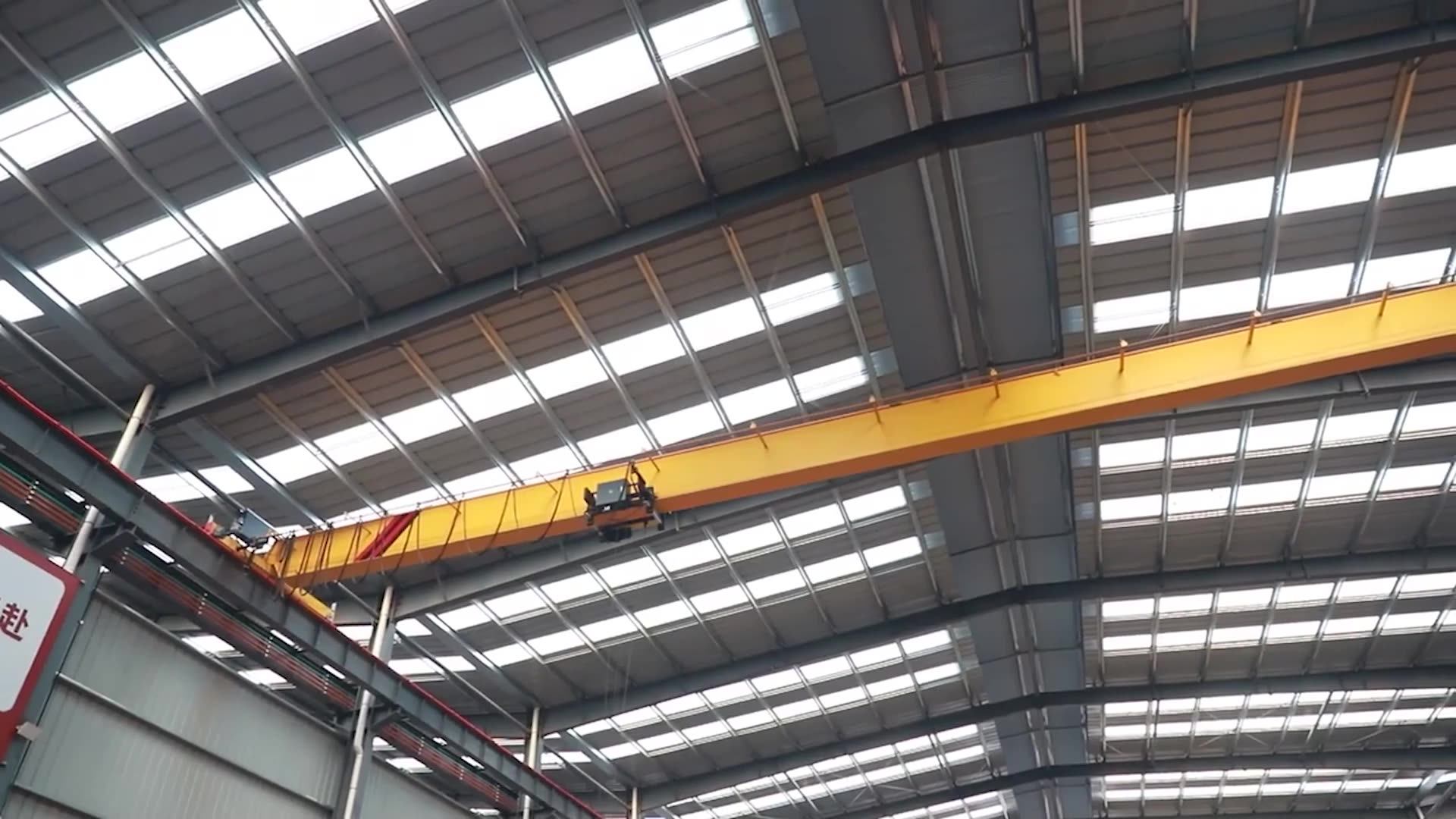 Singer Girder Ohc Crane With Electric Hoist Ceiling Mounted Workstation ...