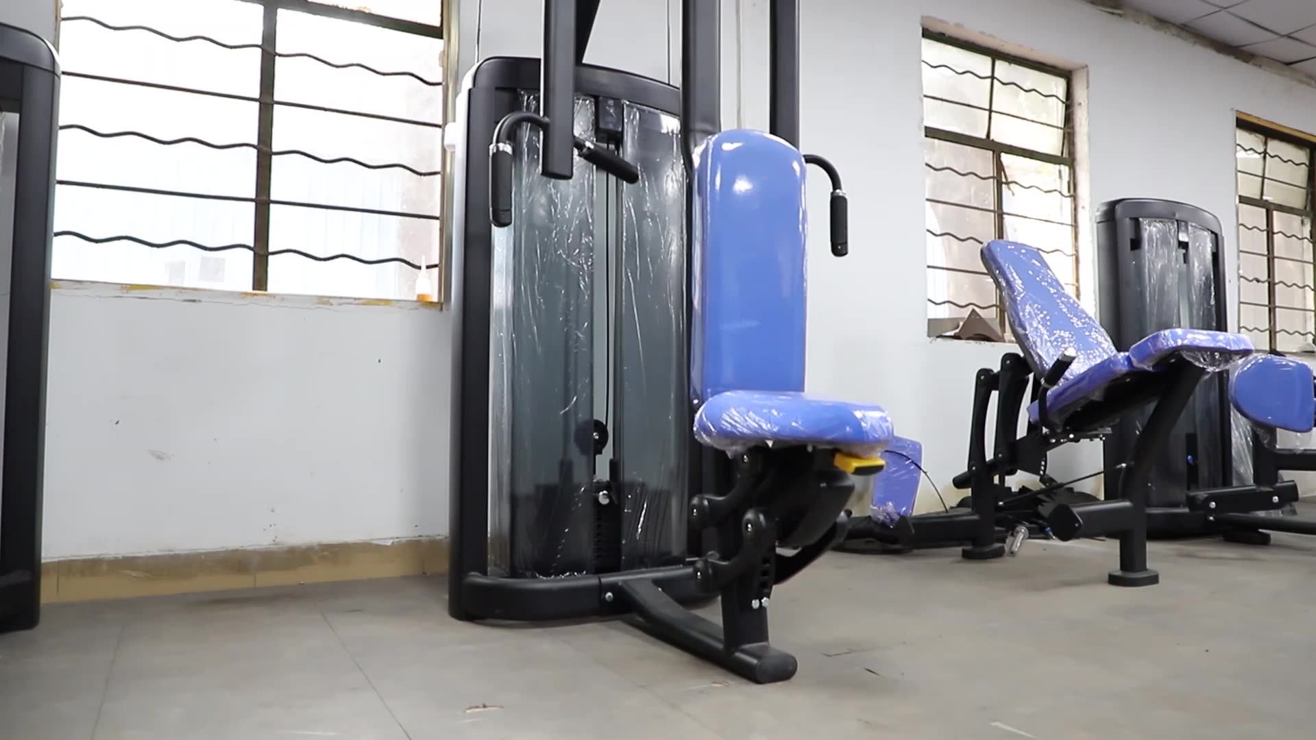 High Pull Back Abdominal Muscles Low Pull Rowing Force Gym Chest Press ...