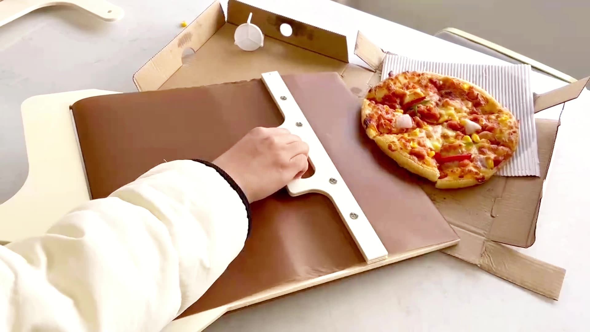 2024 New Pizza Spade Tool Cake Multifunctional Magic Sliden Pizza Peel ...