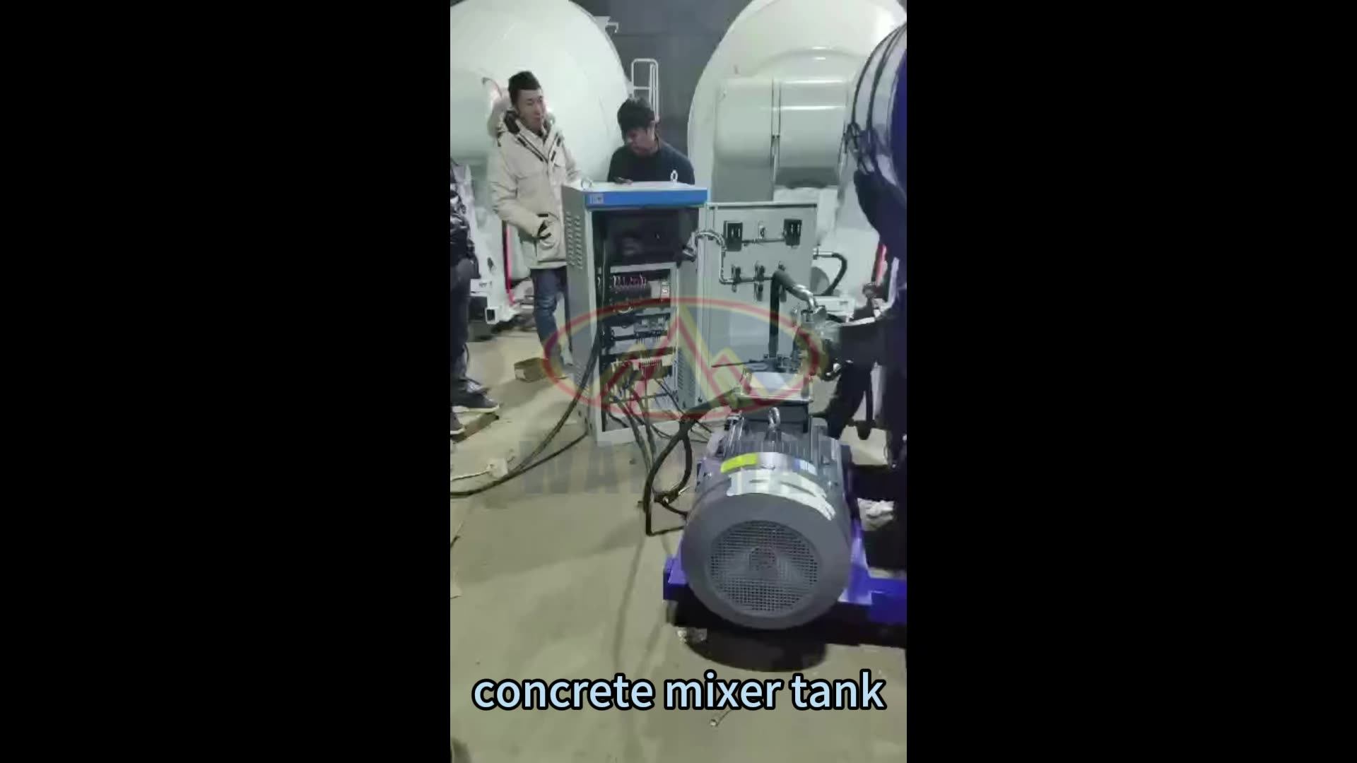 Small Silo Tank Self Loading Concrete Mixer Machine Concrete Paddle ...