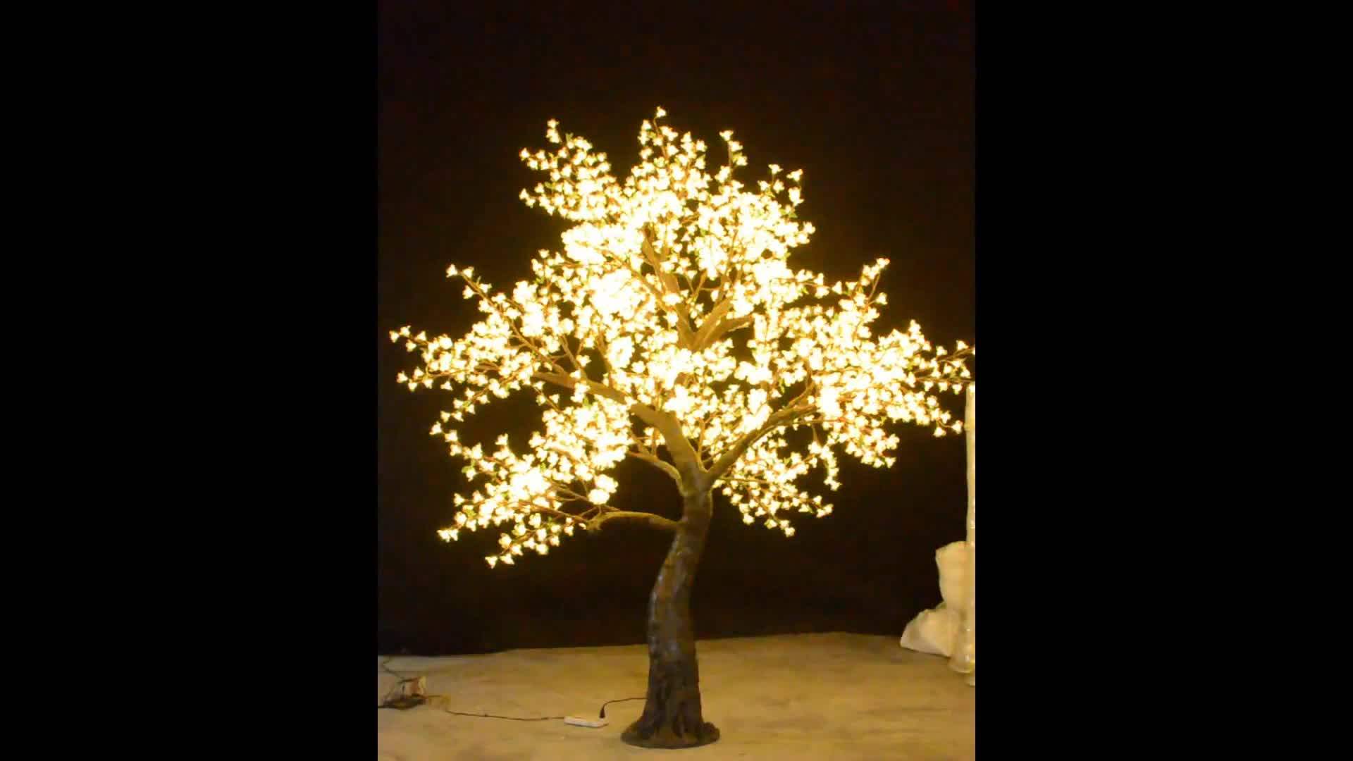 2.8m Super Quality Outdoor Artificial Christmas Light Rgb Color ...