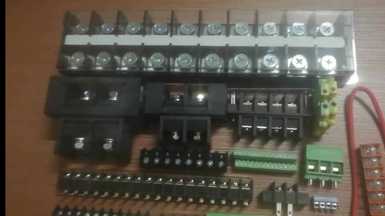 5 Poles Terminal Blocks 16/25mm2 Electrical Terminal Block 160a 1000v ... 5 Poles Terminal Blocks 16/25mm2 Electrical Terminal Block 160a 1000v ...