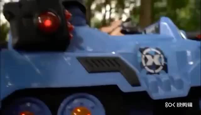 Ride On Tank Toys Plastic Electric Tank For Kids To Drive For Boys Toy ...