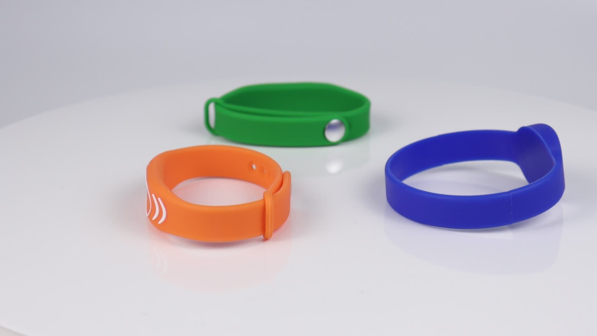 Rfid Wristband Spa Resort Wrist Band Magnetic Lock Bracelet With Tamper ...