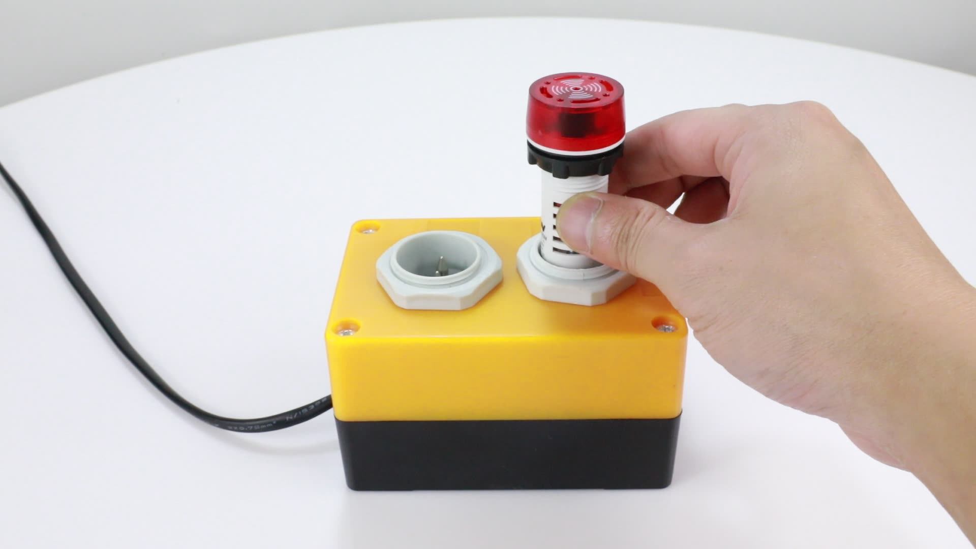 Xb2-j01 Button Box Waterproof And Dustproof Emergency Stop Switch ...