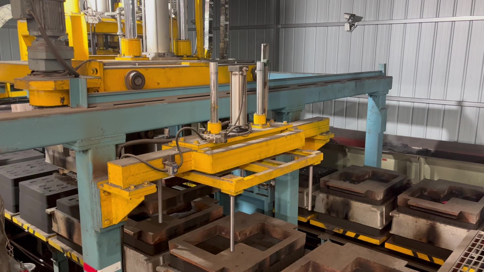 Green Sand Moulding Machine For Cast Iron Parts/automatic Flaskless ...