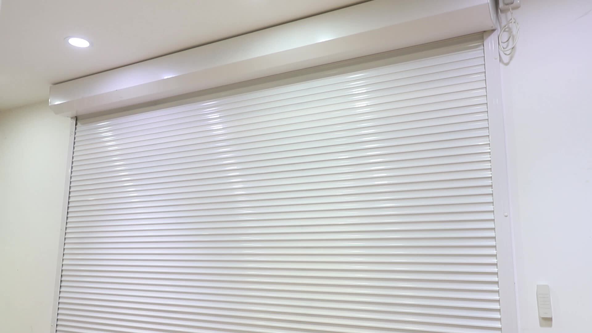 Durable Horizontal Fireproof Roller Shutter Aluminum Window - Buy ...