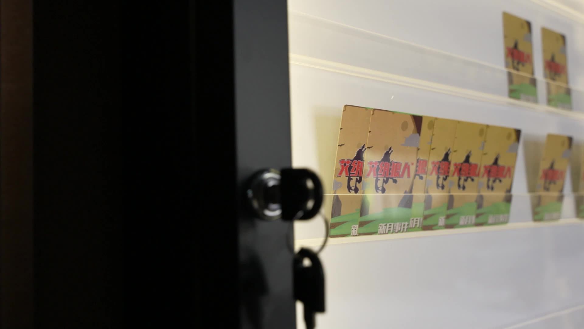 Collectible Card Display Stand Cardboard Trading Card Display Case ...