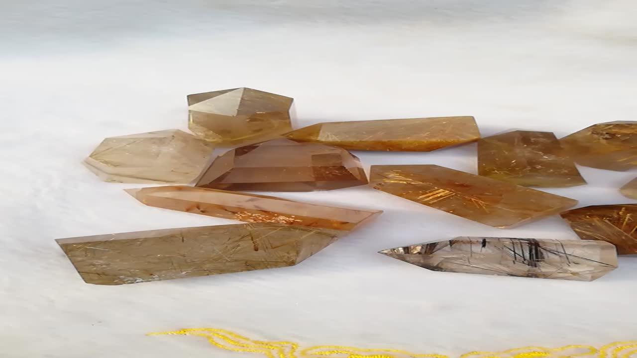 Wholesale Natural Quartz Golden Rutilated Quartz Crystal Single Points ...
