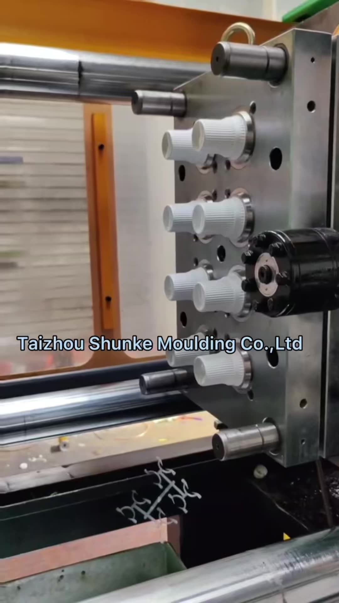 8 Cavity Hot Runner Laundry Detergent Bottle Cap Mould Liquid Screw ...