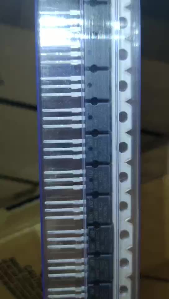 Lm7805 Cw7805 7805 To220 Ic 칩 Cxcw 전압 조정기 트랜지스터 Ic - Buy 전압 레귤레이터 Ic ...