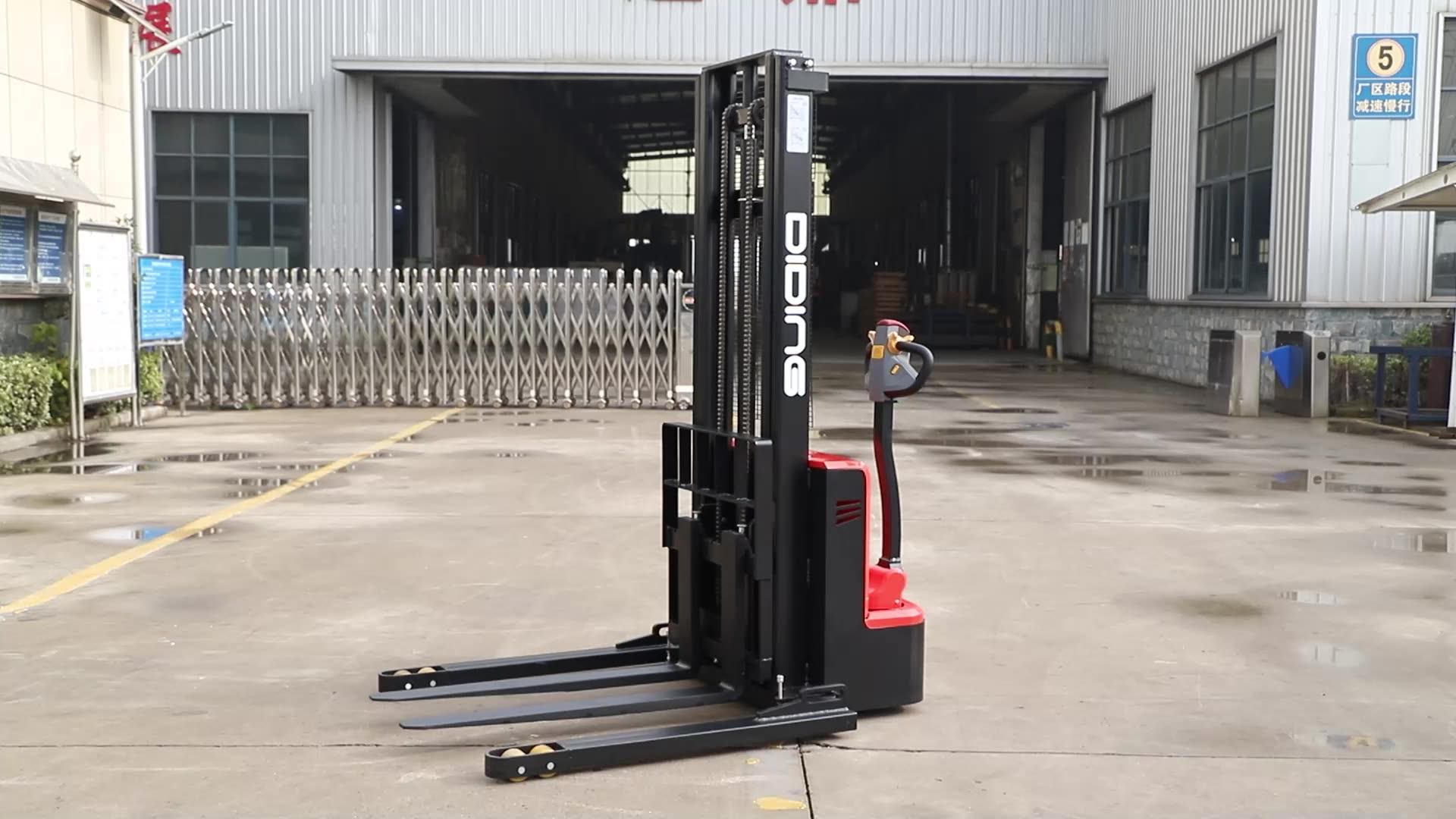 Full Electric Pallet Stacker Agv Forklift 1.5 Ton Walkie Electric ...