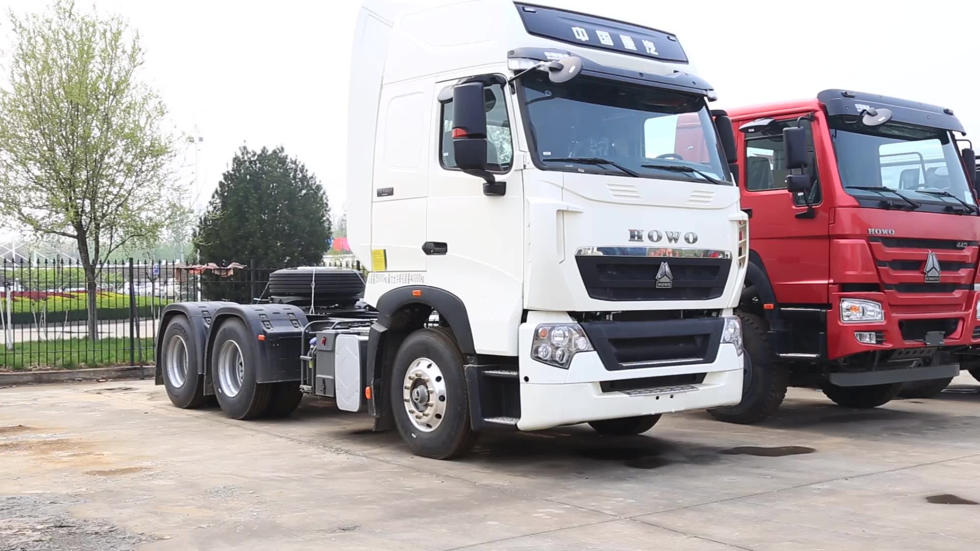 China Sinotruk Howo 336hp 6 Wheels Hw76 Cab 4x2 Tractor Truck For Sale ...