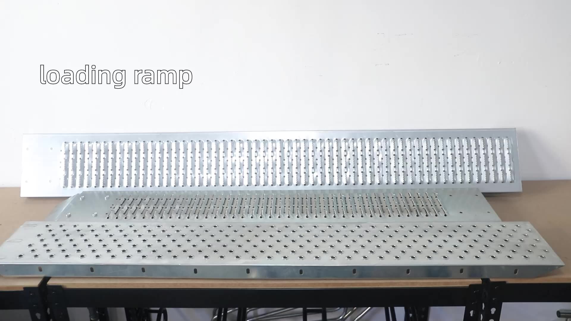 Manual Folding Steel Ramp Loading Ramps Silver Truck Loading Accept ...