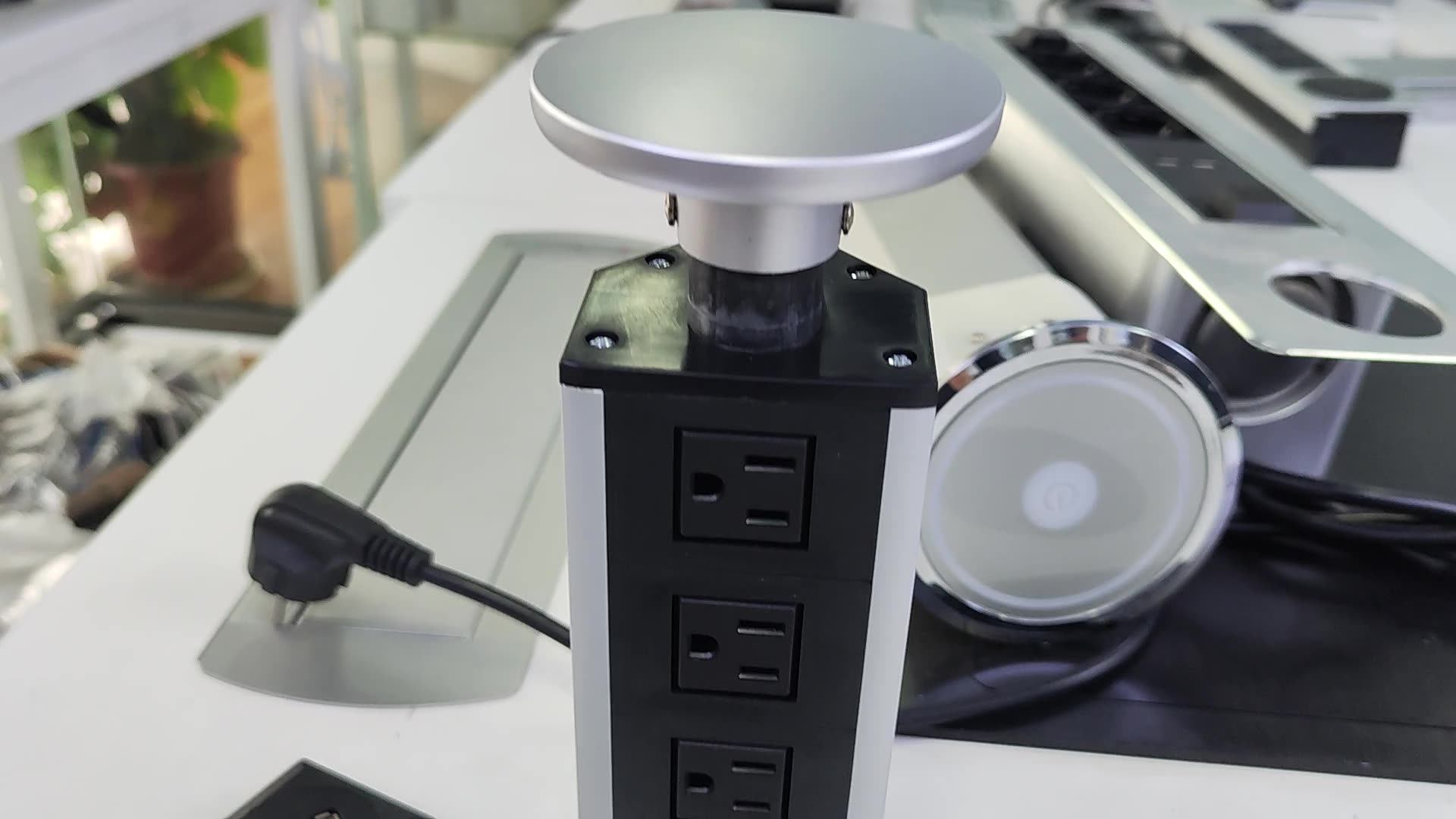 90mm Pd20w Fast Usb-c Us Power Outlet Retractable Kitchen Pop Up Outlet ...