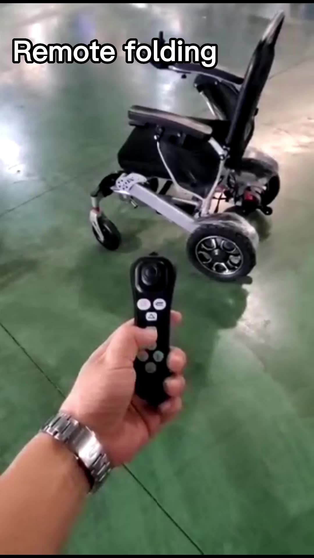 Factory Price Portable Remote Control Folding Light Lithium Battery ...