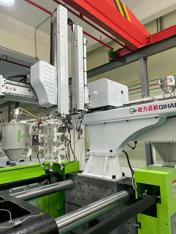 Plastic Injection Machines Un120skii 120 Ton Injection Molding Machine ...