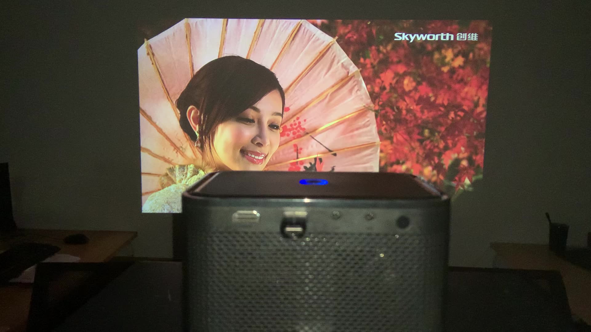 Portable Home Theater Mini Pocket Projector A40-c Three Colors 150 Ansi ...