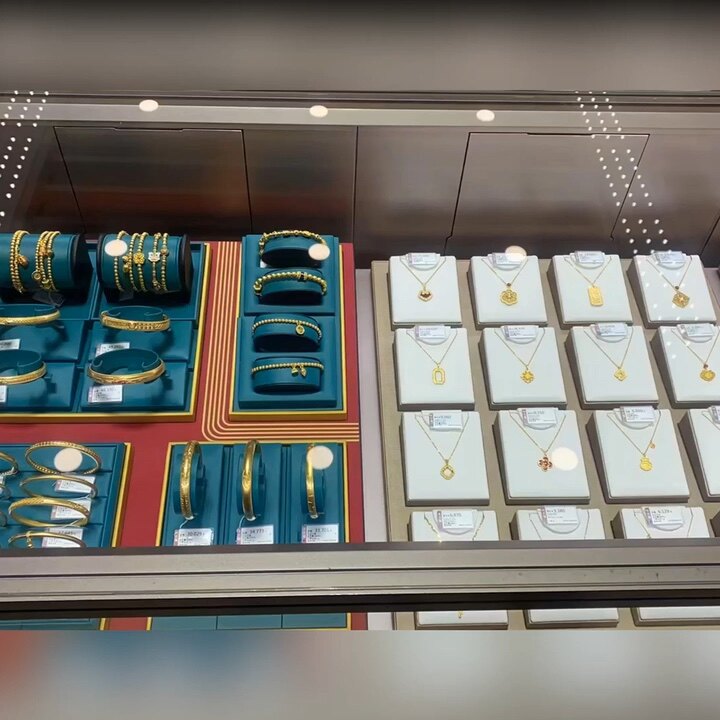 White Jewelry Display Props Necklace Ring Jewelry Display Stand ...