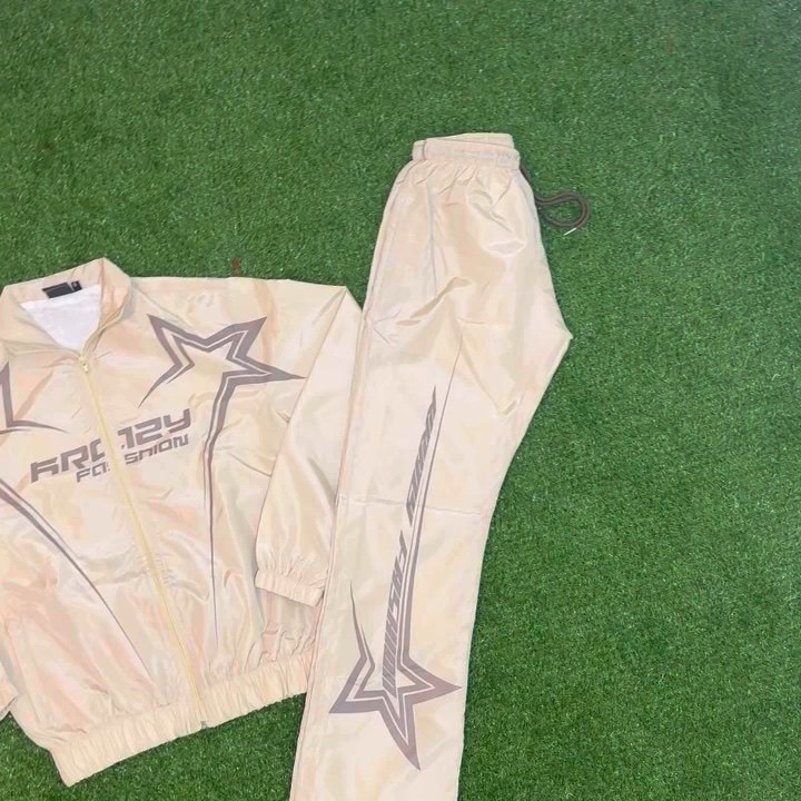 Custom Men Nylon Tracksuit With Logo Unisex Windbreaker Tracksuit ...