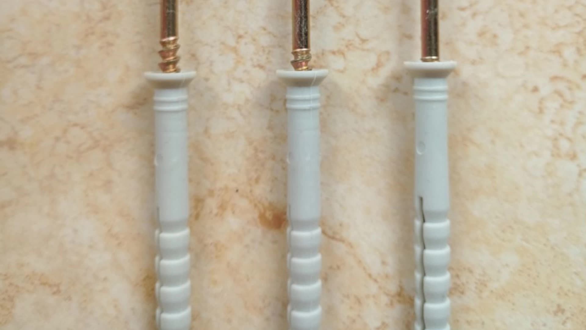 Nylon Anchor Hammer Plug With Nail Screw - Buy Nylon Anchor Hammer Plug ...