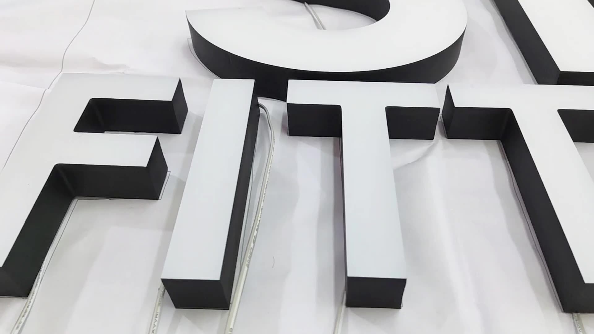 Free Design Outdoor Led Channel Letter Signs 3d Frontlit Letter Custom ...