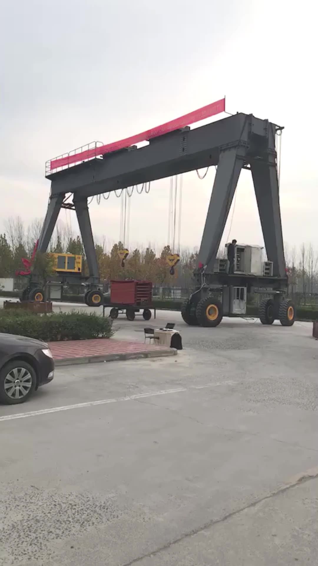 20ft 40ft Container Terminal Gantry Crane Mobile Straddle Carrier Rtg ...