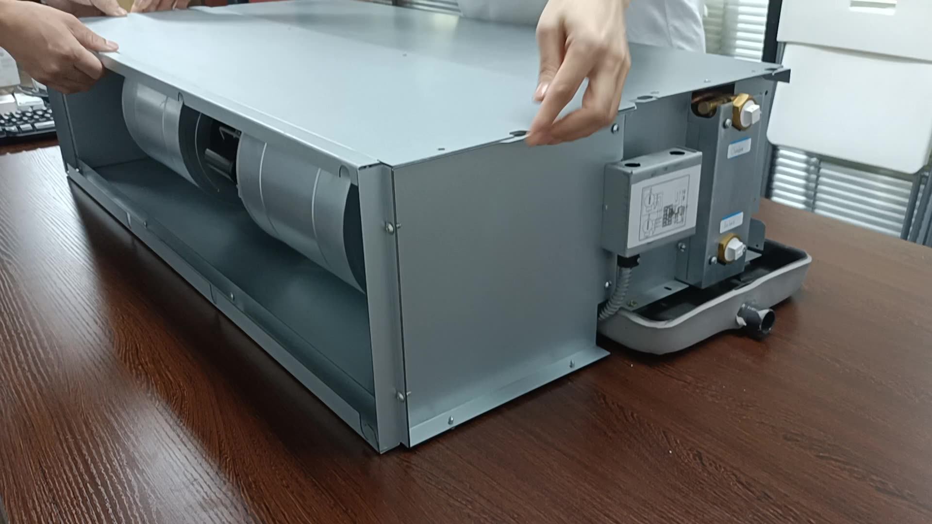 Concealed Ceiling Fcu Industrial Horizontal Chilled Water Fan Coil ...