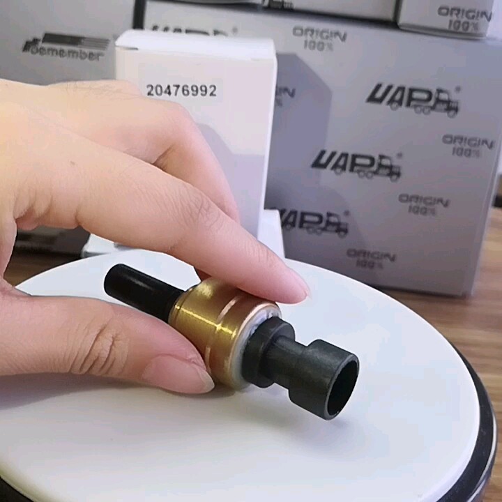 20476992 64mt475m High Quality Truck Pressure Sensor Semi Truck Air ...