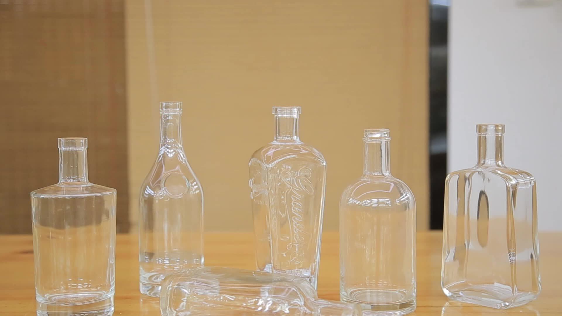 Factory Fancy Shaped Rum Extra Super Flint Screw Cork Top Whiskey Gin ...