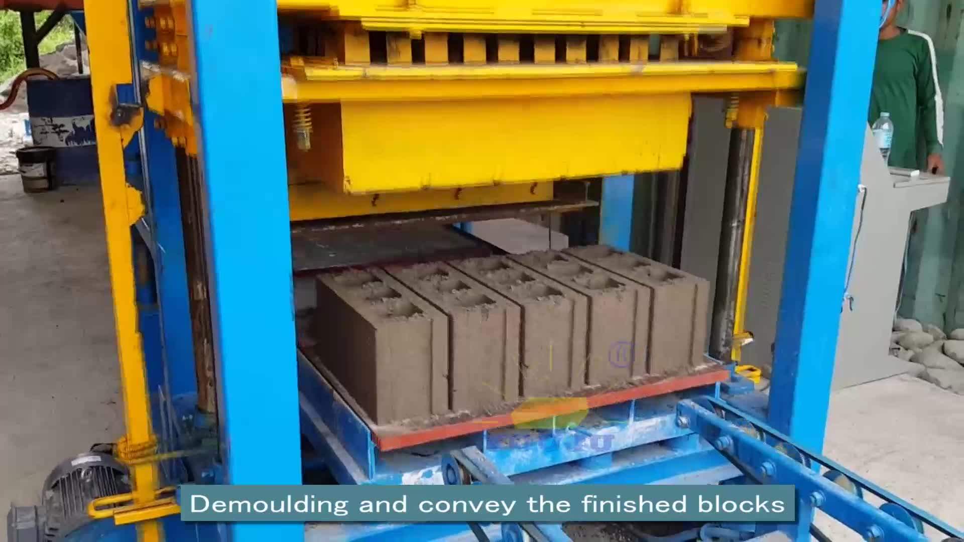Qtj4-25 Cement Vibrated Block Making Machine Brick - Buy Cement Block ...