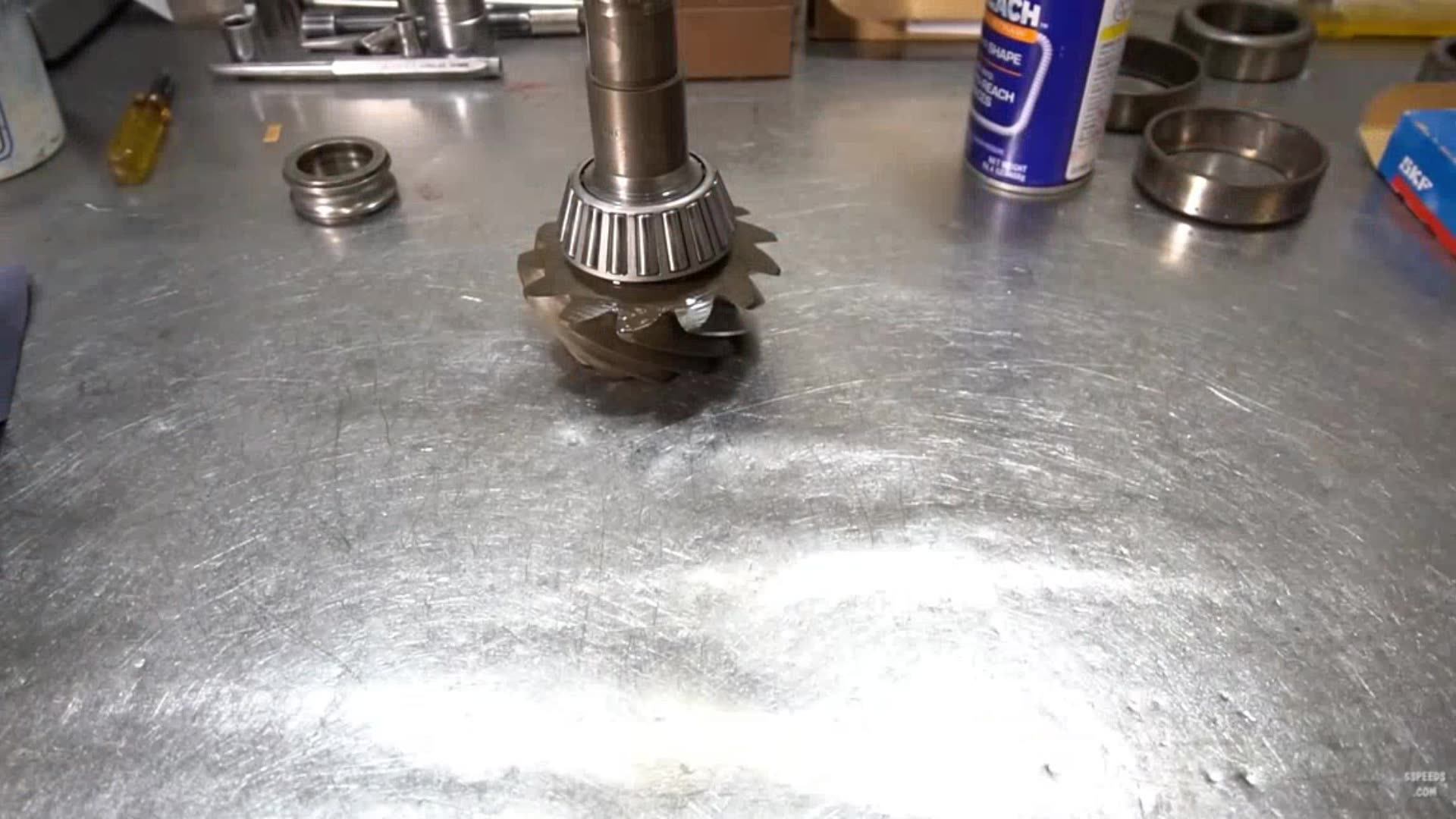 Hiace Hilux Rear Axle Differential Crown Wheel And Pinion For Toyota ...