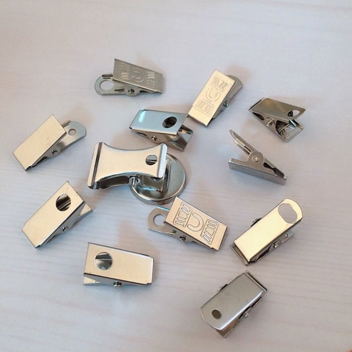 Small Metal Curtain Holder Clip With Hook For Curtain Accessories - Buy ...