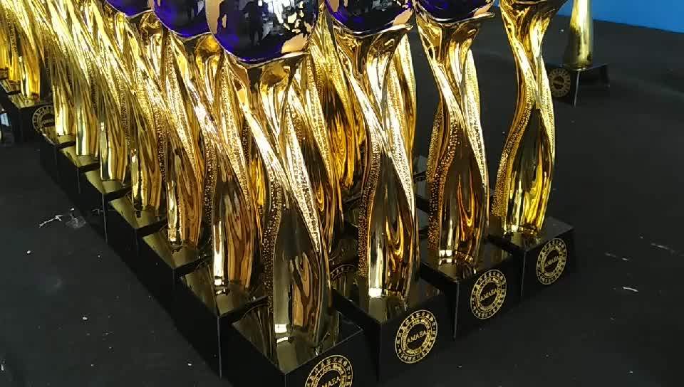 Custom Metal Gold-plated Trophy With Crystal Earth Competition Trophy ...