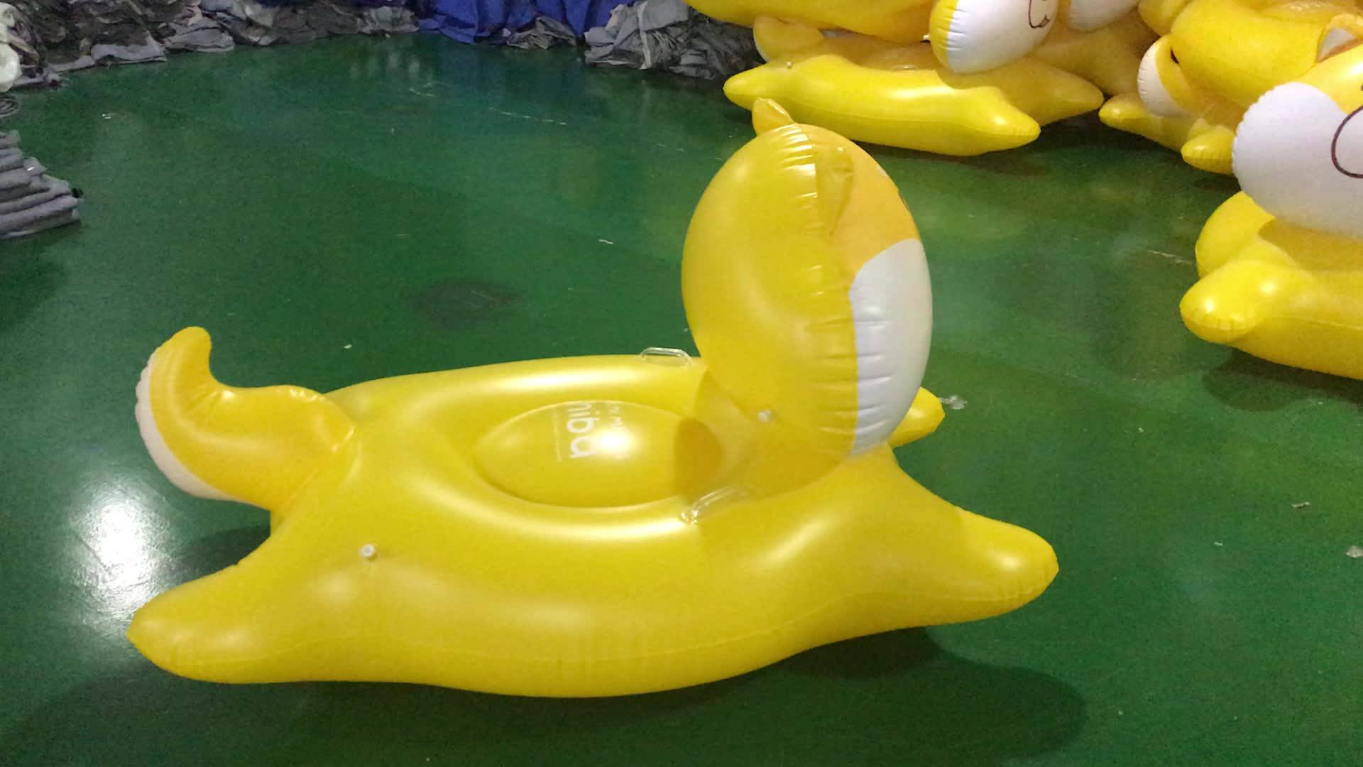 High Quality Jumbo Inflatable Lounge Lizard Stable Ride-on Pool Float ...