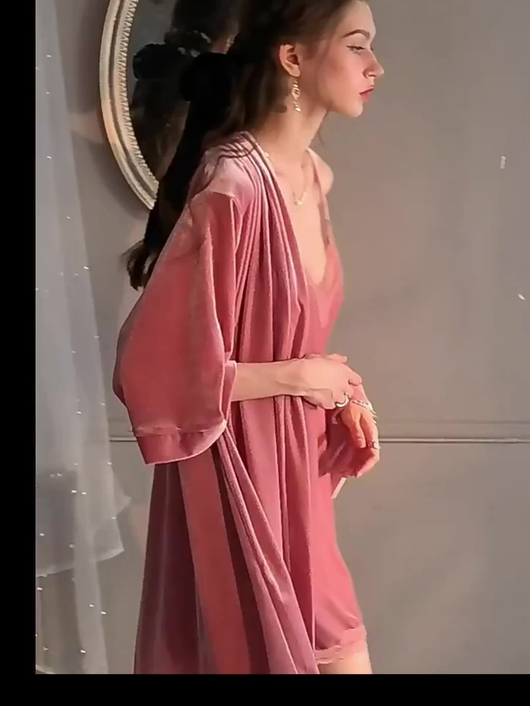 Tendance 2024 Silk Feathered Nightgown And Robe Satin Robe With Feather ...