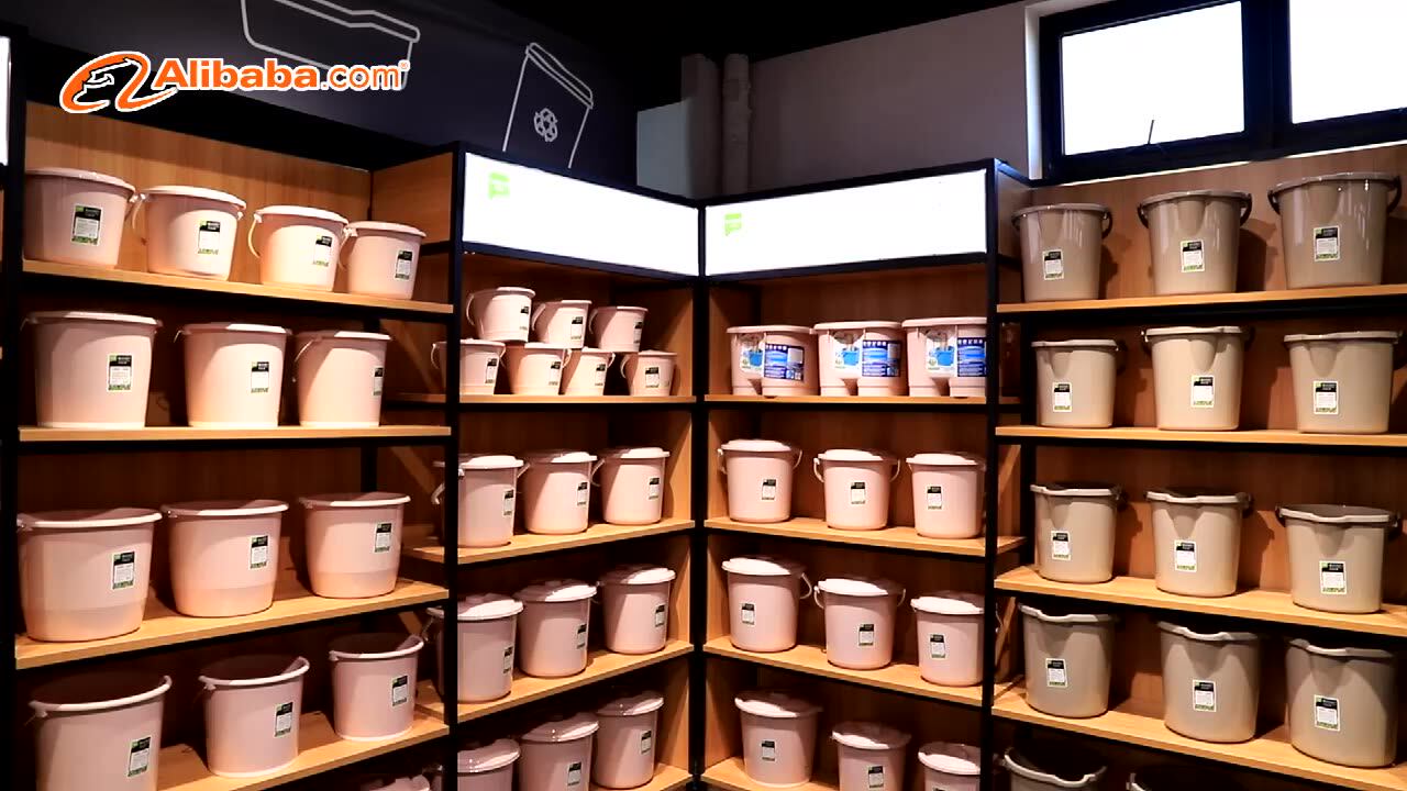 Small Beach Water Bucket With Lid Spout - Buy Small Bucket,Water Bucket ...