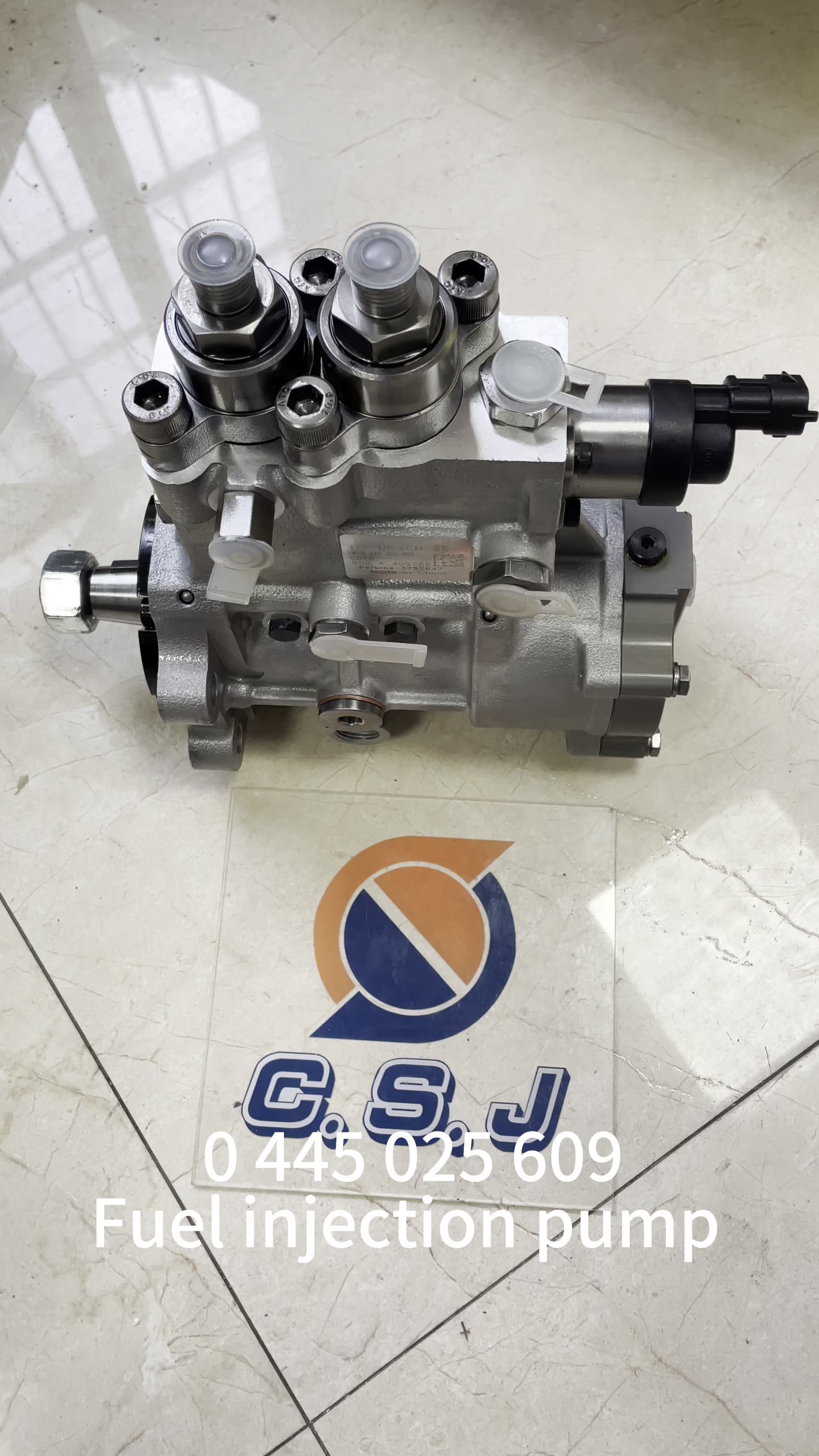 F6l912 Fuel Injection Pump 0400866240 20642239 04232480 For Deutz ...