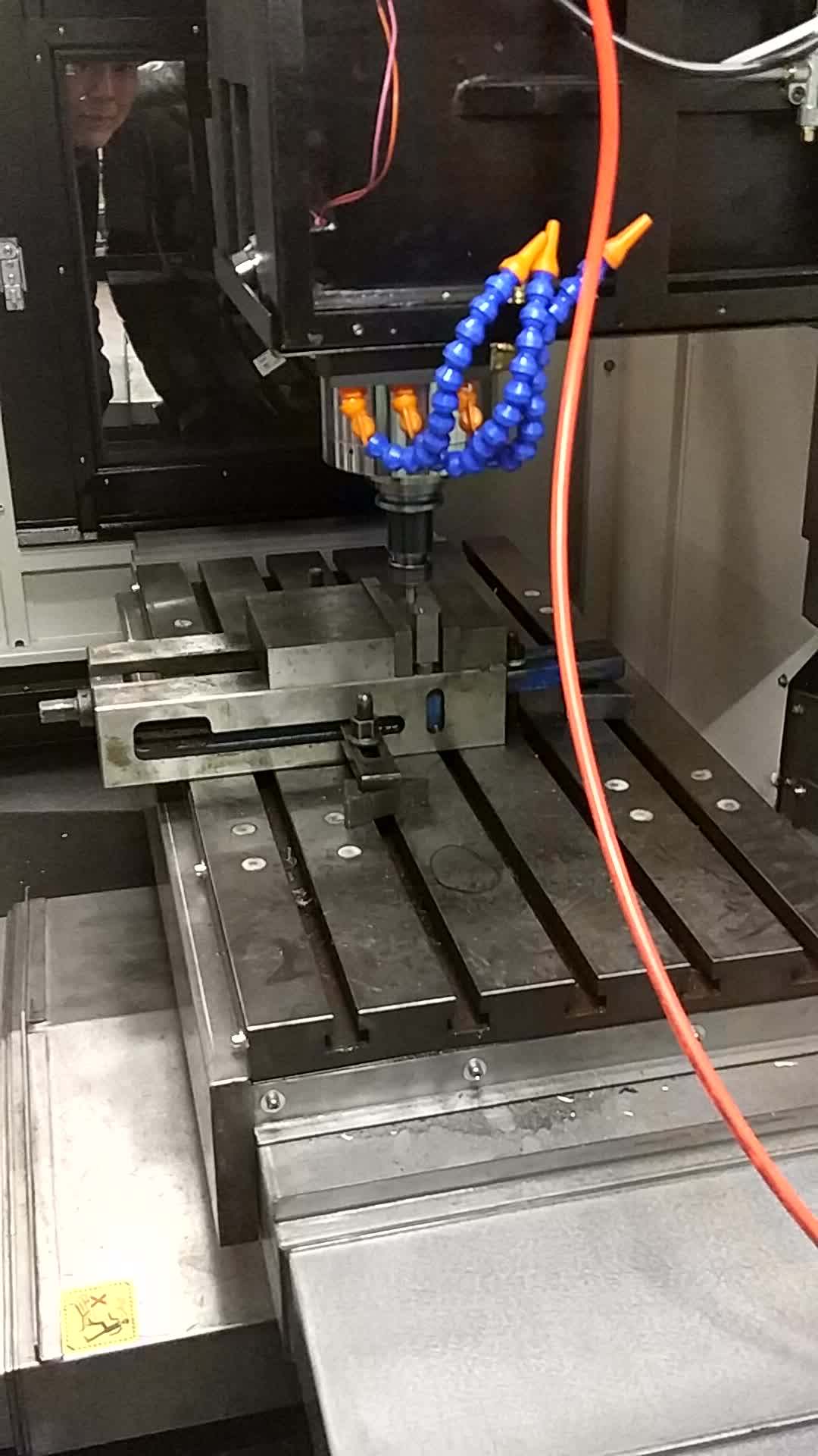 4 Axis Cnc Milling Machine Vmc855 Aluminum Machining Center - Buy 4 ...