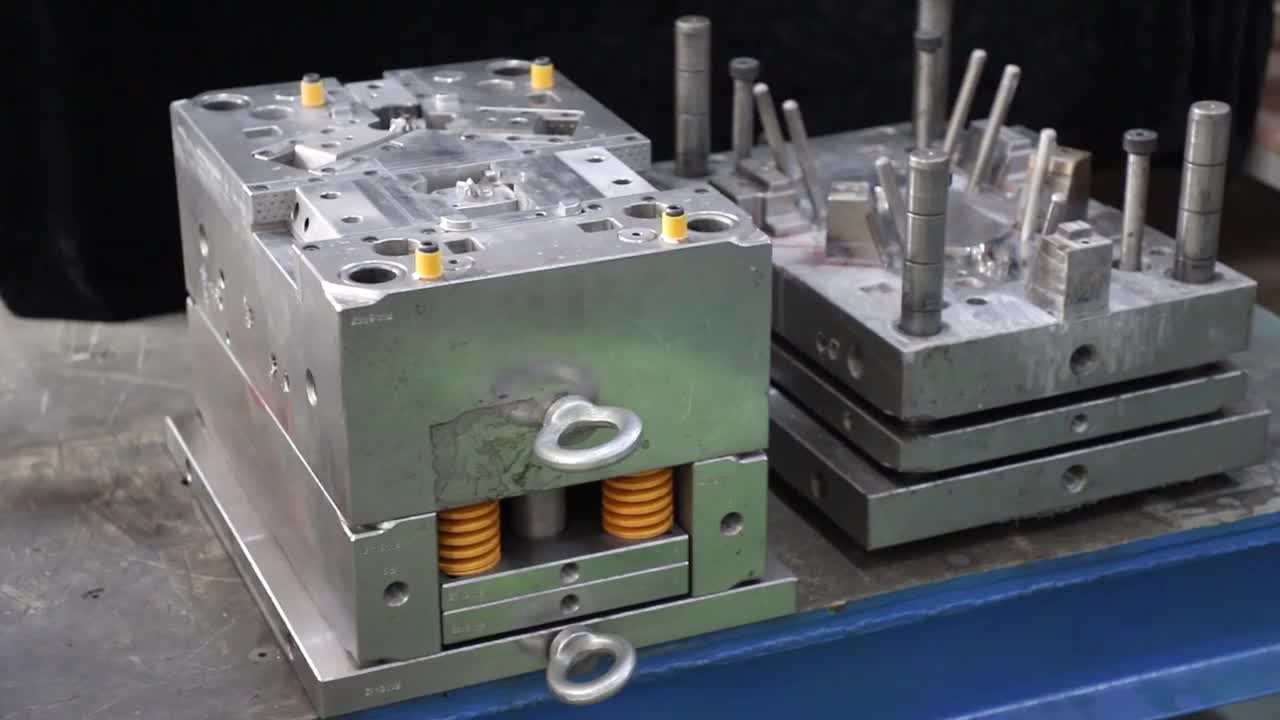 Professional Small Scale Plastic Injection Molding - Buy Small Scale ...