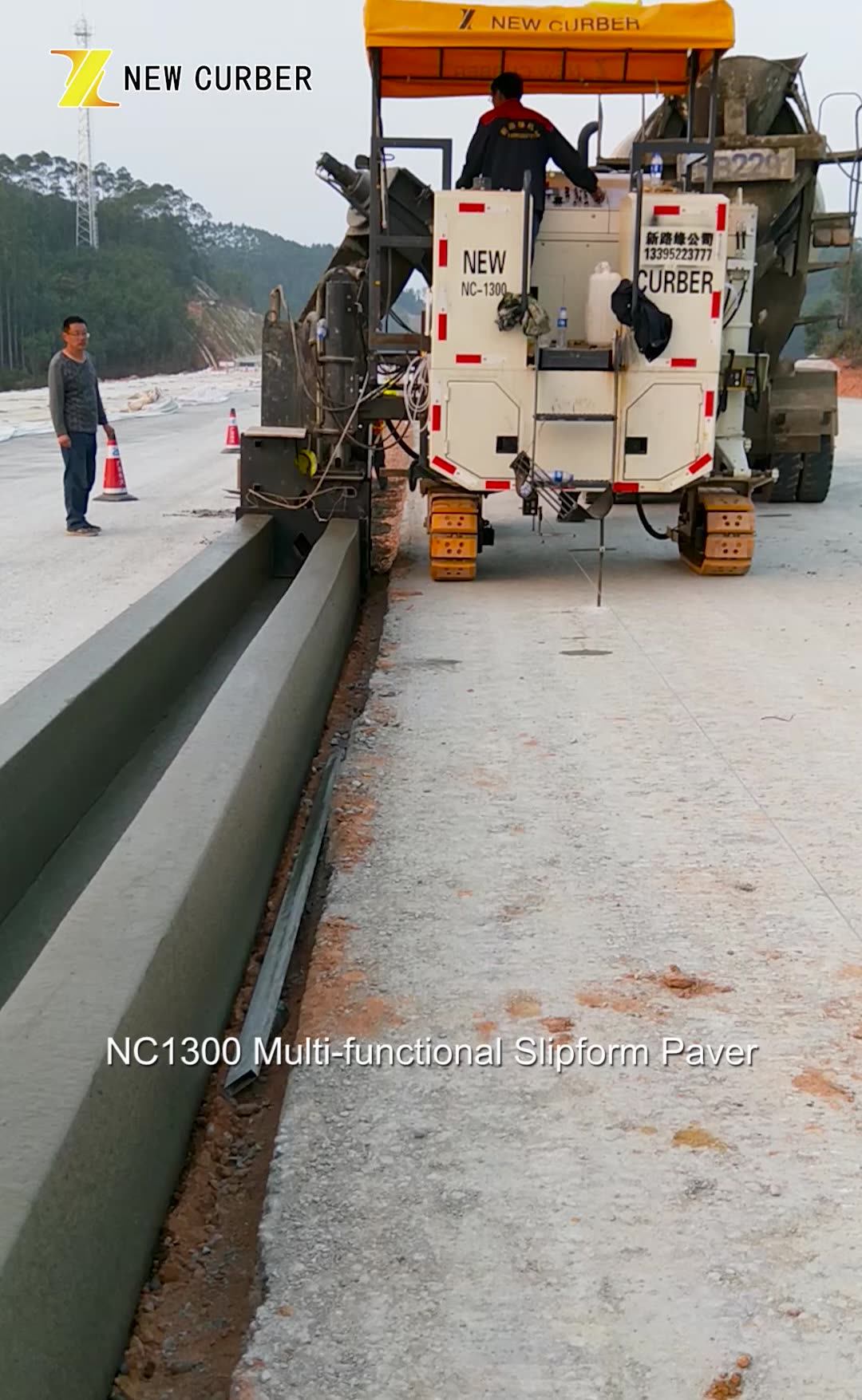 Mini Paver Machine Barrier Walls Slipform Paver Sidewalks Slip-form ...