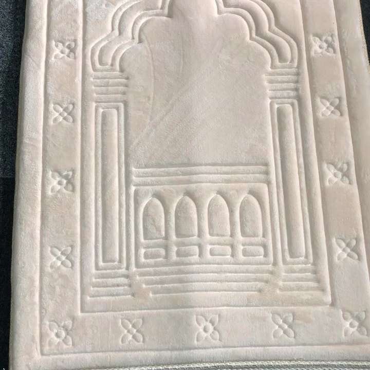 New Design Muslim Soft Material Embossing Pattern Prayer Carpet Prayer ...