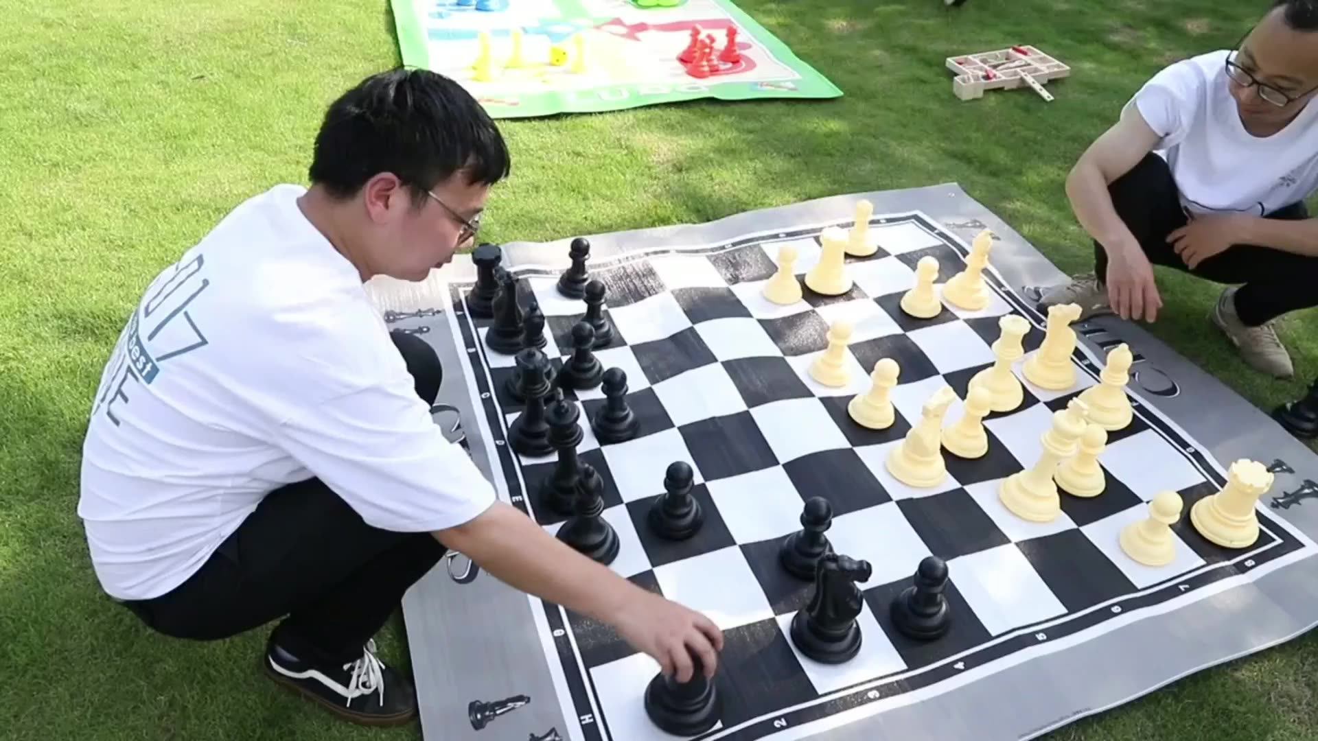 Giant Outdoor Chess Set Lawn Chess With Large Pieces Garden Chess Set ...