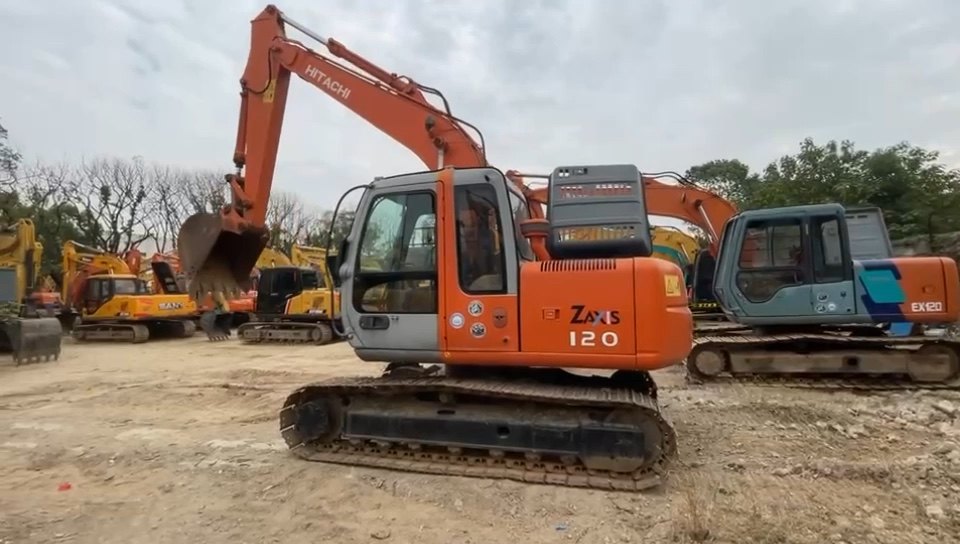 Used Excavators Hitachi Zaxis 120 Crawler Digger 12 Ton Japan Import ...