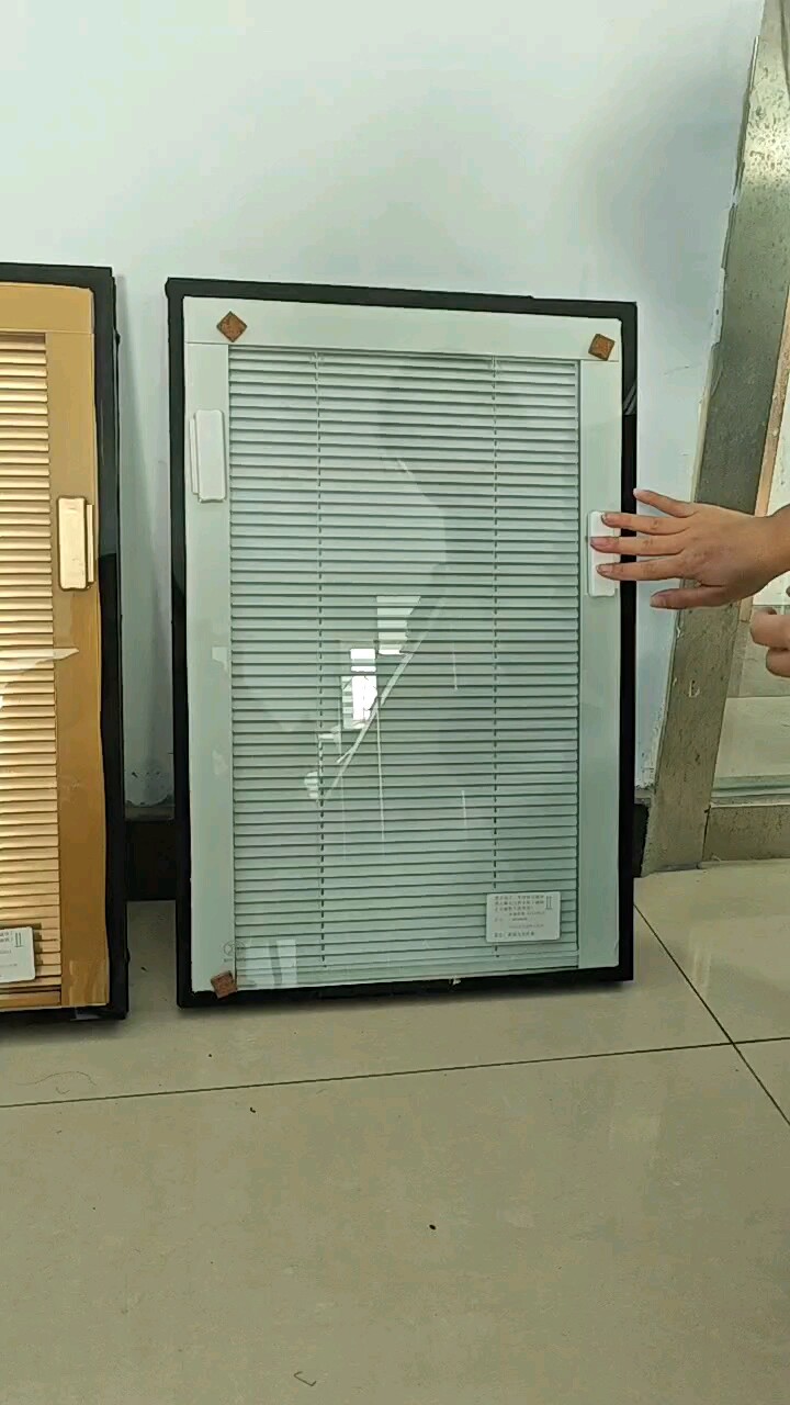 Magate Insulated Sunshade Louvered Glass Double Glazed With Built-in ...