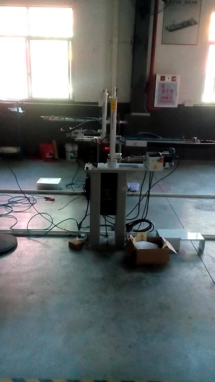 Robot For Vertical Injection Machine Spure Picker - Buy Spure Picker ...