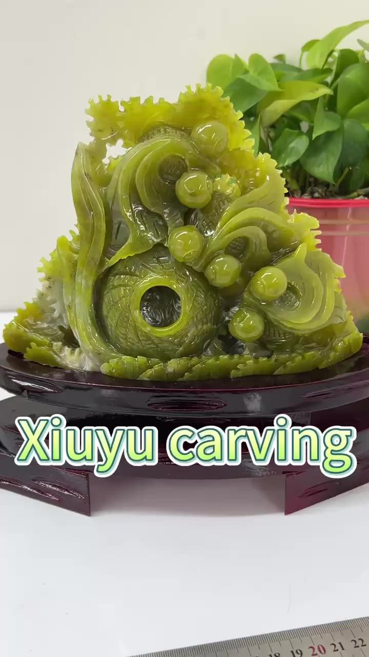 Hand Engraving Crystal Crafts Natural Stone Golden Fish Xiuyu Jade Carp ...