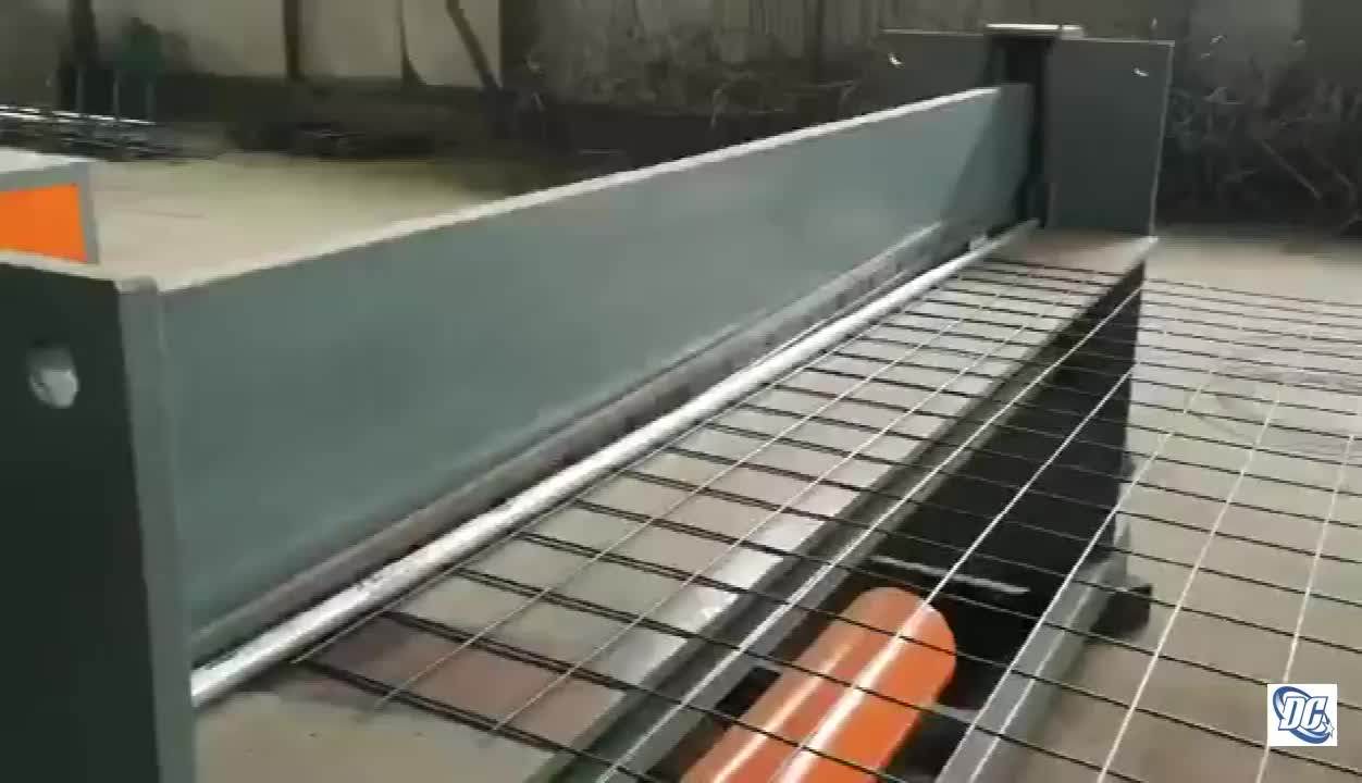 Automatic Wire Mesh Cutting Machine - Buy Wire Mesh Cutting Machine ...